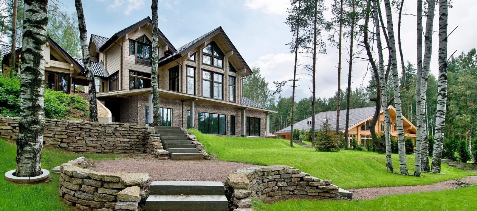 Log buildings for commercial and public use - Honka