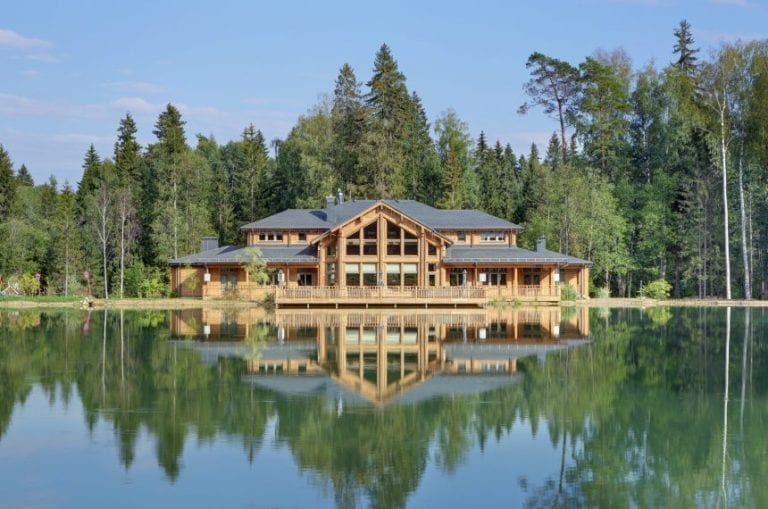 The easy way to build an eco hotel - Honka