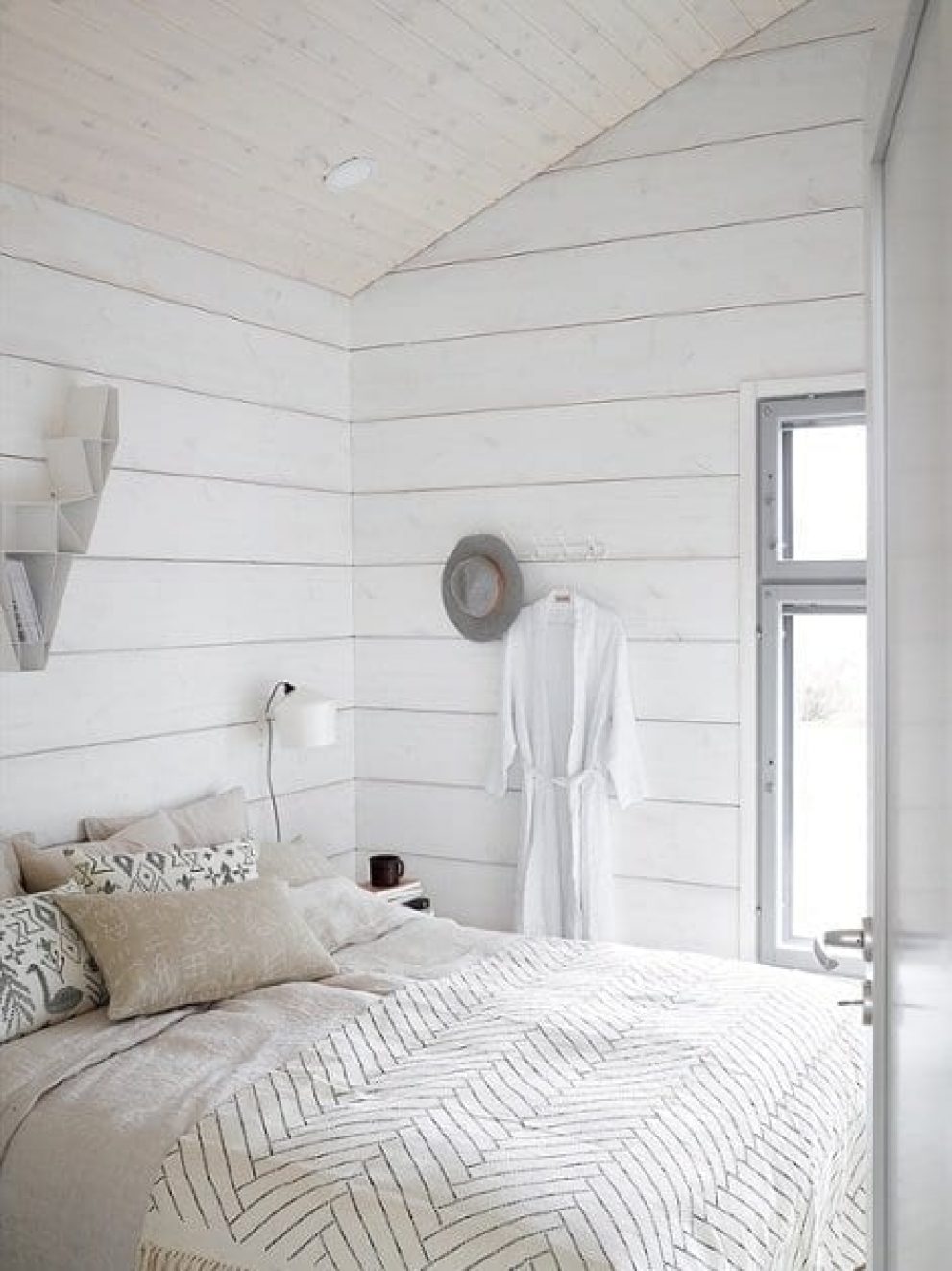 A modern log house is brimming with beautiful details - Honka