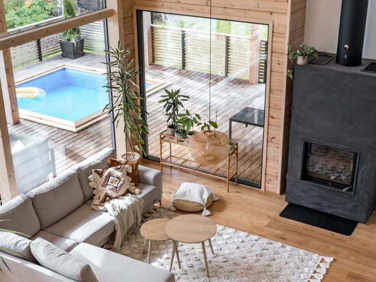 Passionate about wood – this is the log home of Linda, Christian, My ...