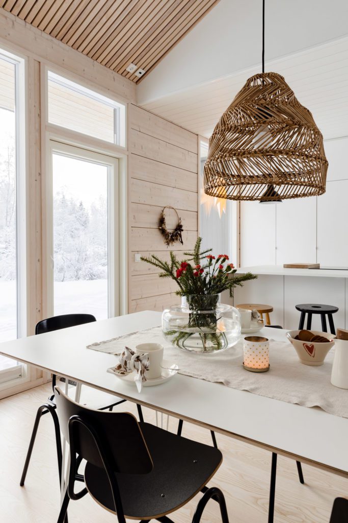 Unique, one-storey log house designed by architect – this is the modern ...