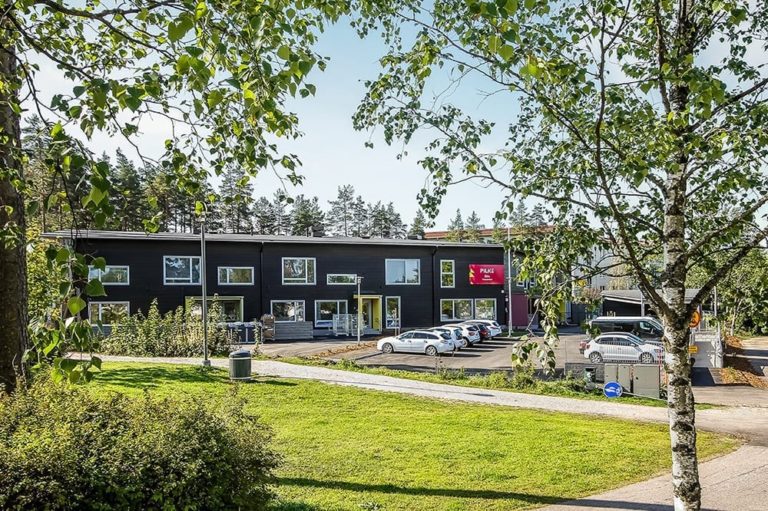 Pilke Siru - Log-made daycare centre in Espoo, Finland - Honka